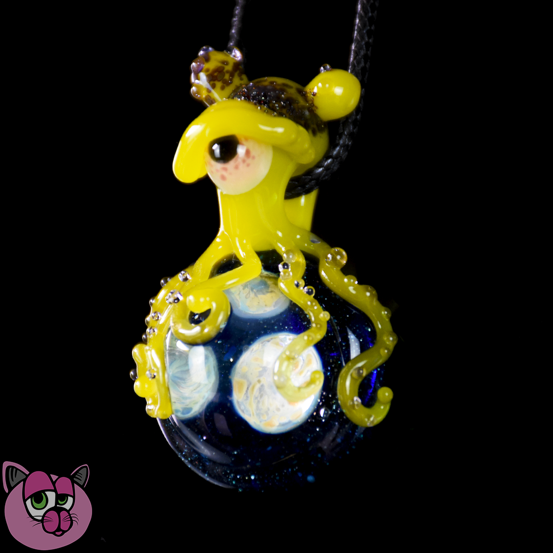 Moonhead Glass x Creature Glass OctoMoon Pendant – Pinky's Online